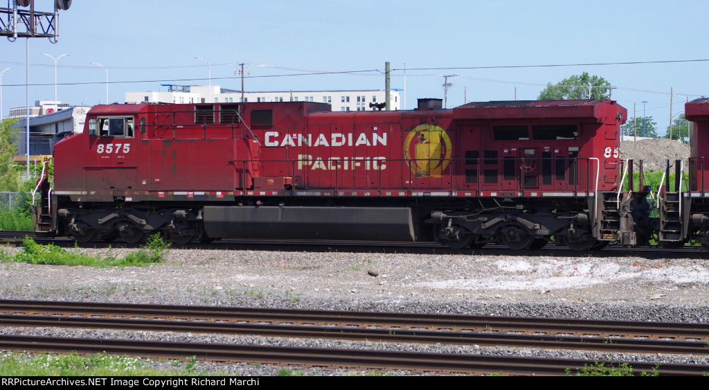 CP 8575